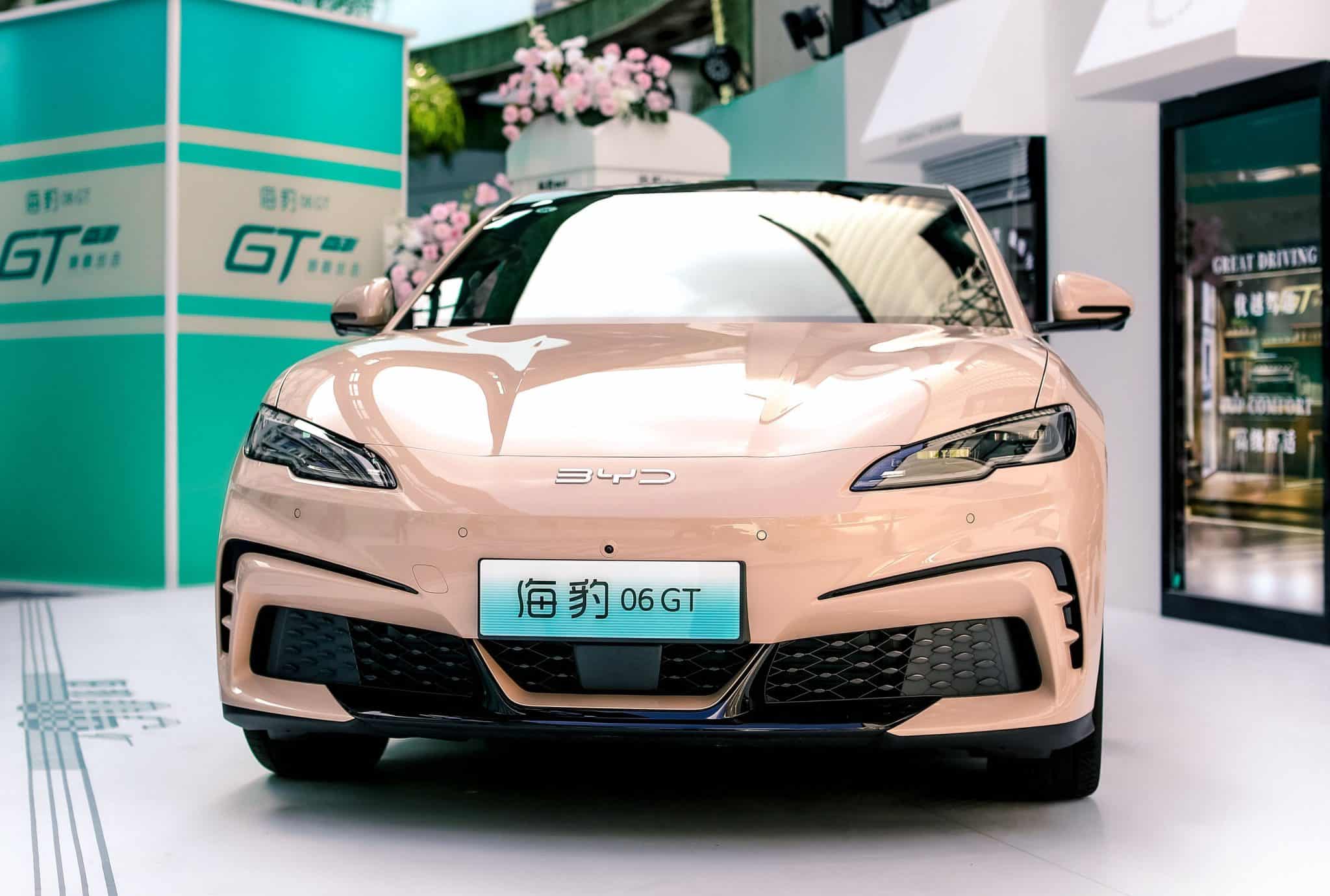 BYD En Ucuz Arabası Seal 06 GT Modelini Tanıttı!