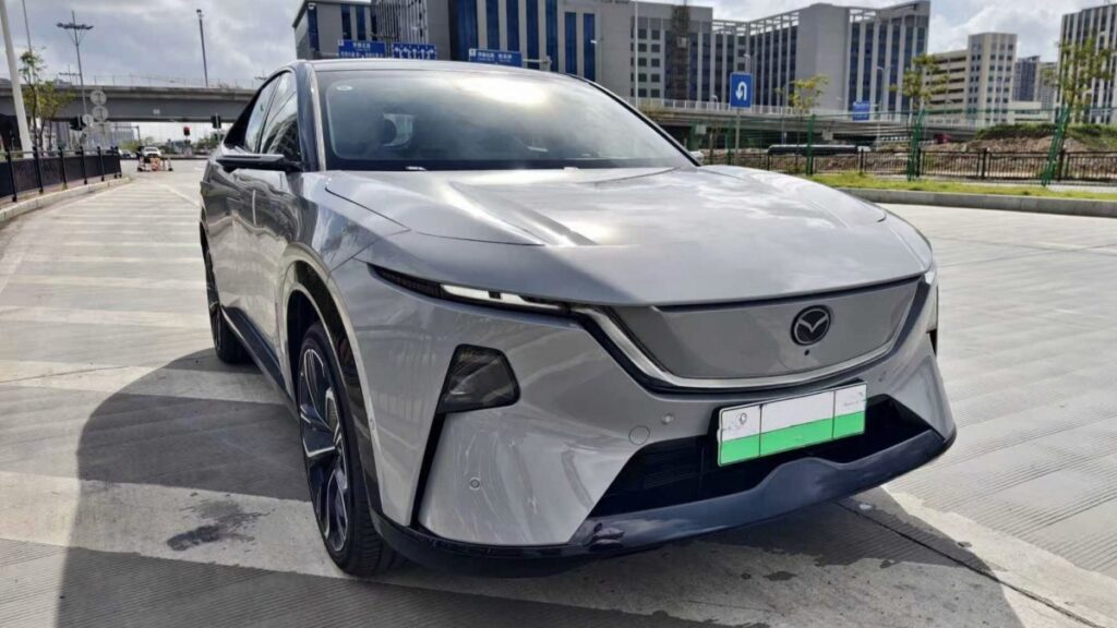 Hem Elektrikli Hem REX Seçeneğine Sahip Mazda EZ-60 Tanıtıldı